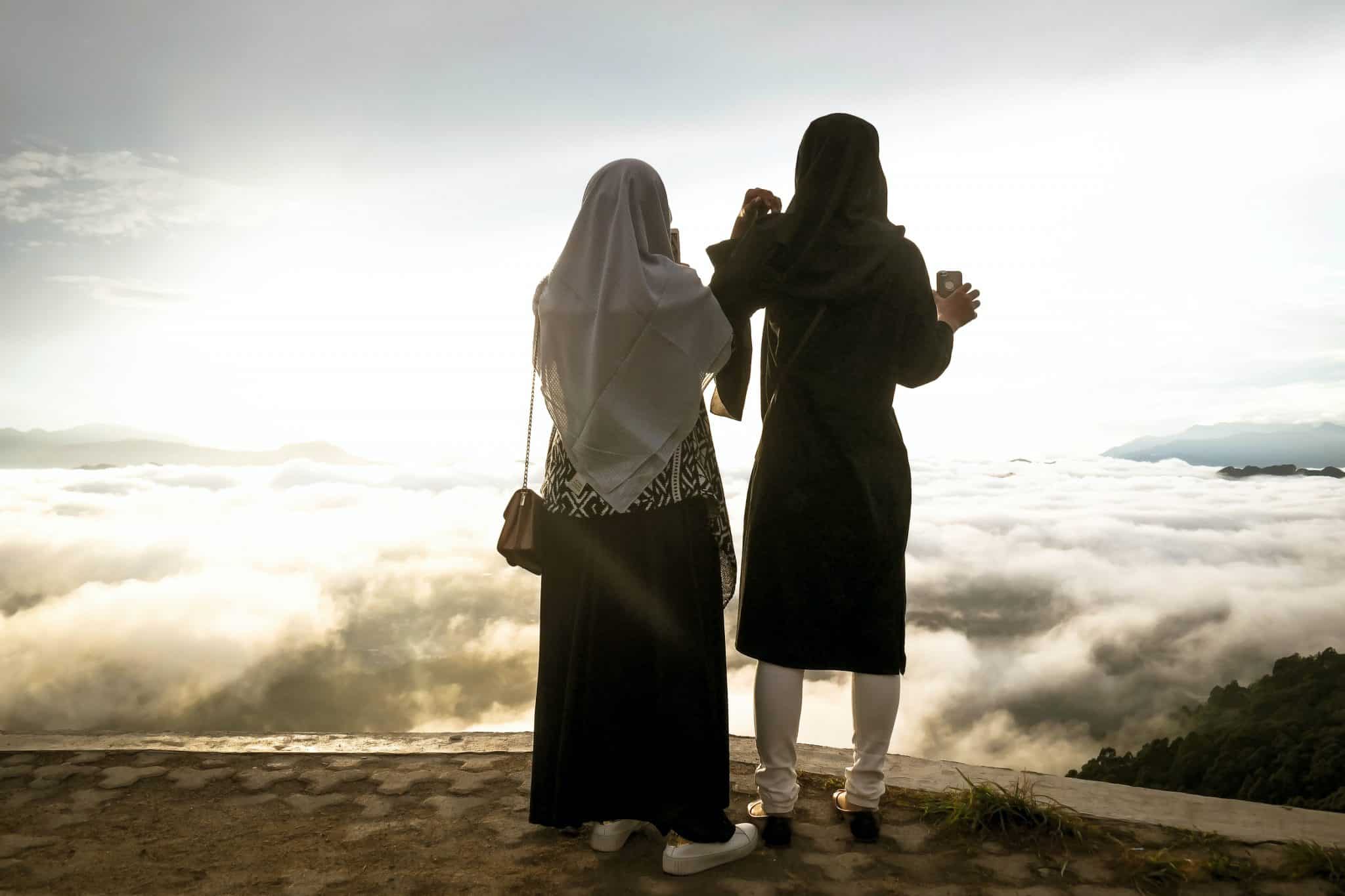 Countries with the Strictest Dress Codes for Women - SoFe Travel